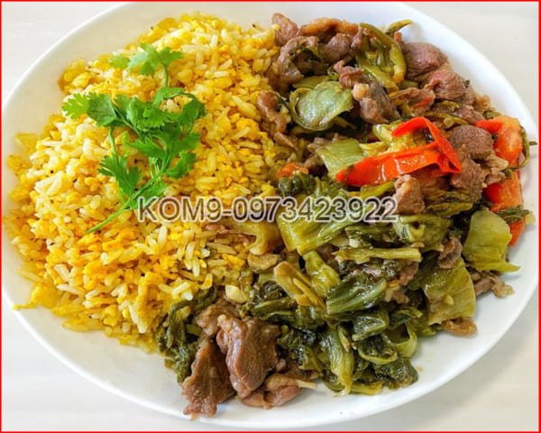 Cách làm món Cơm Rang Dưa Bò đơn giản ở nhà | KOM9